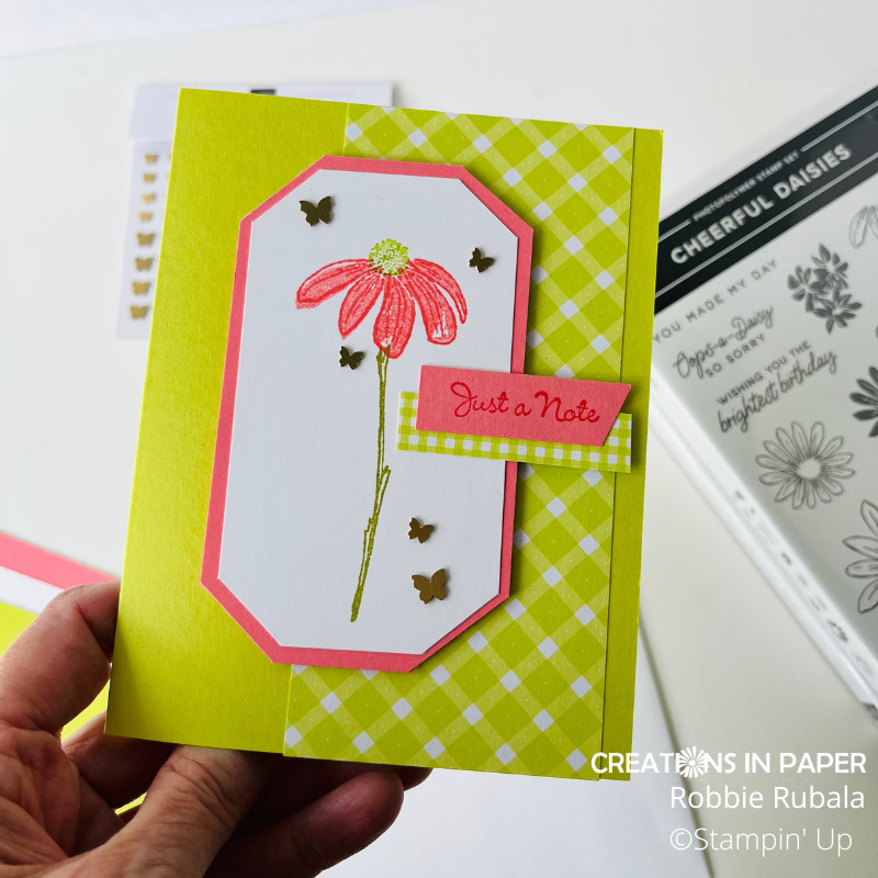 How to make a fun shaped focal image - Creations in Paper